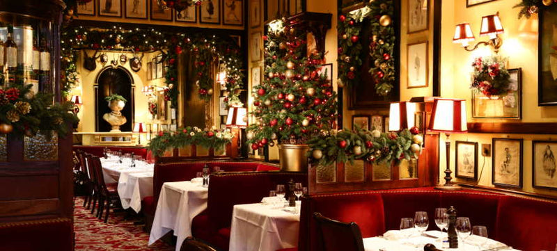 How to Promote Your Restaurant this Holiday Season – Stomp Stickers